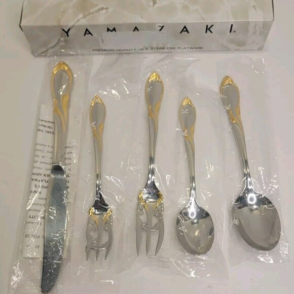 Yamazaki | Dining | Yamazaki Cache 24k Gold Accent 5 Pc Place Setting ...